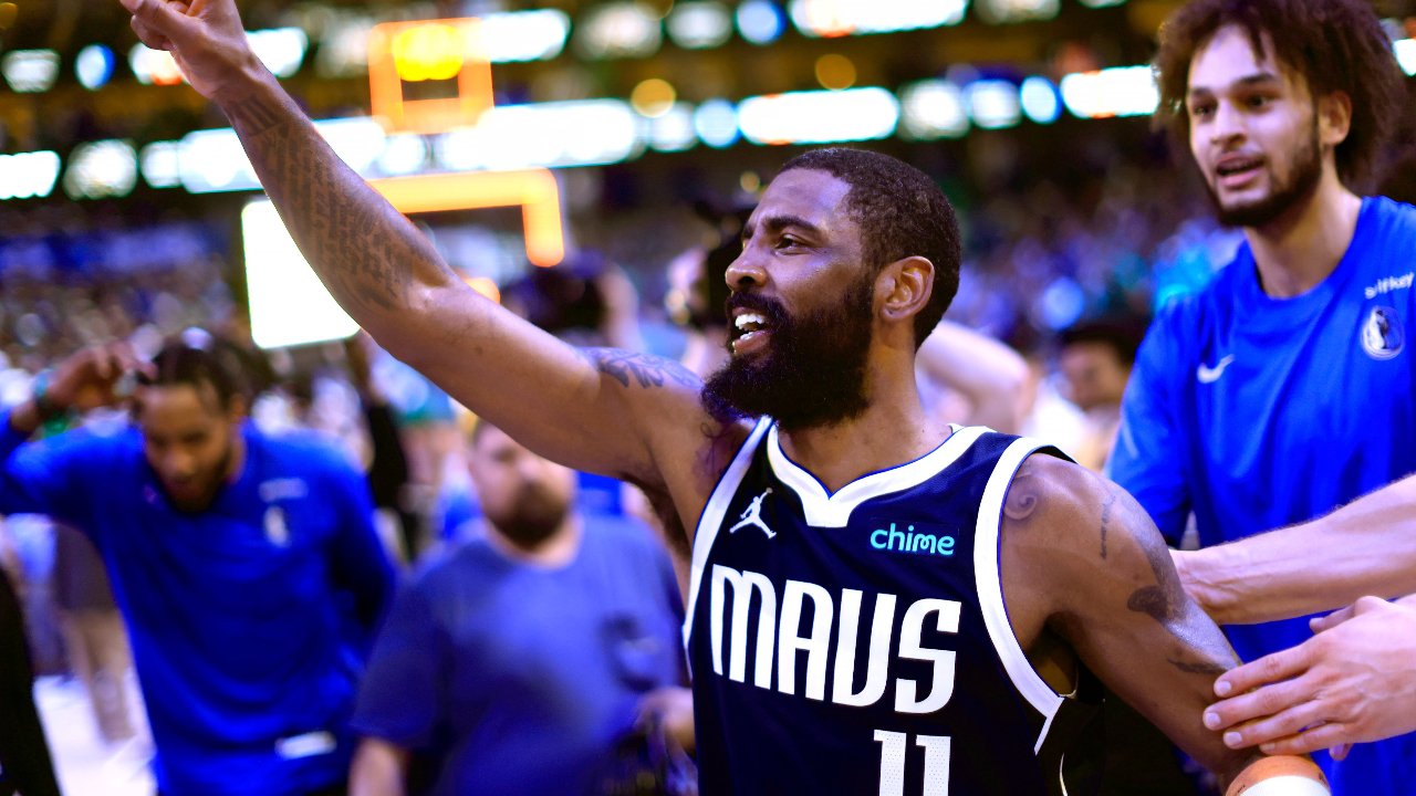 Kyrie Irving Makes Left-Handed Hook At Buzzer To Win Game